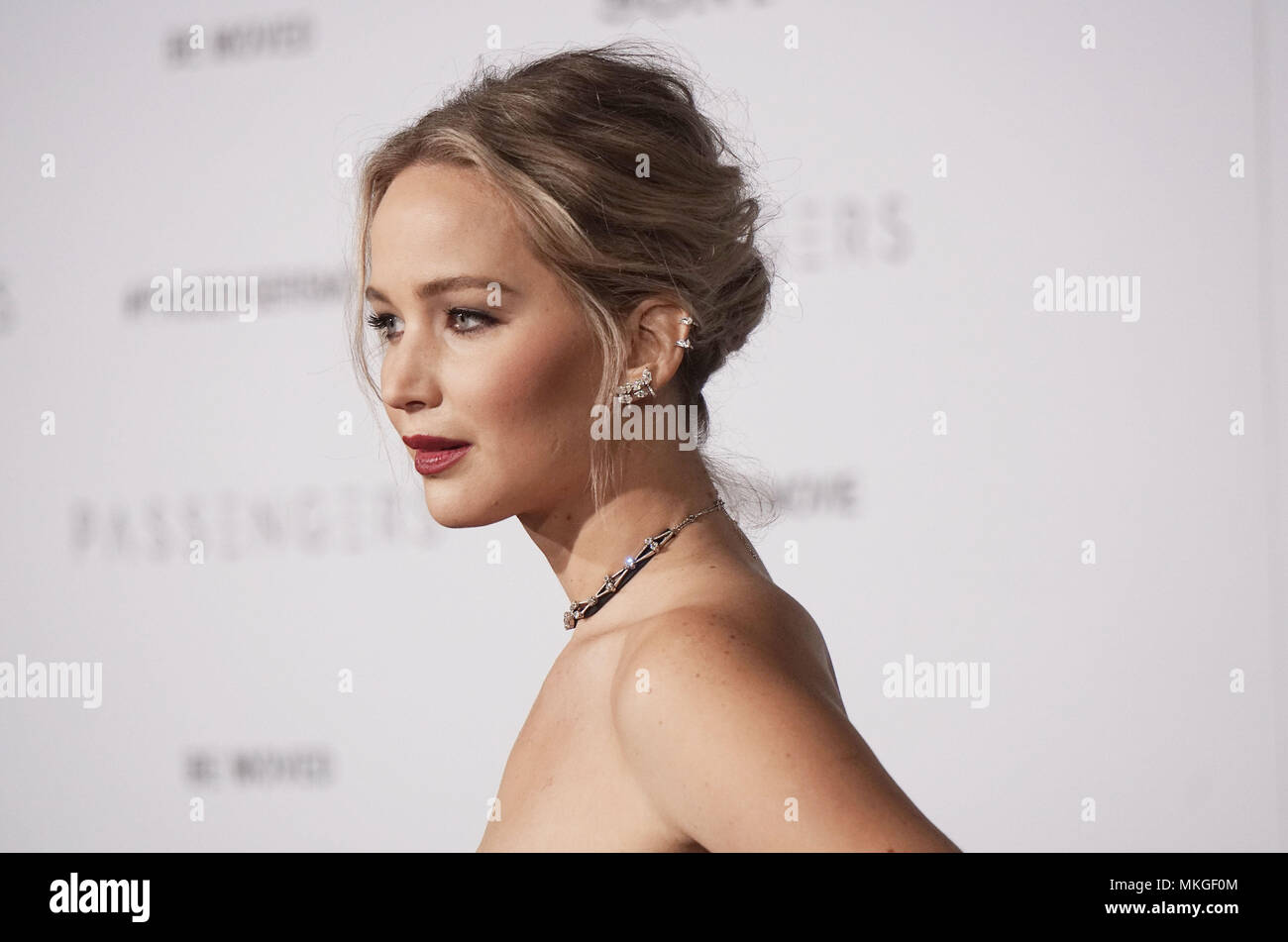 2016 headshot profil hi-res stock photography and images - Alamy