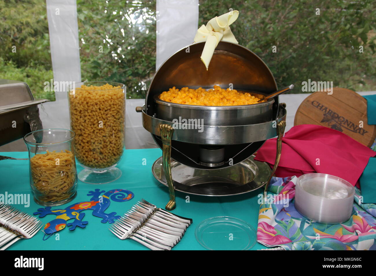Food that looks good hi-res stock photography and images - Alamy