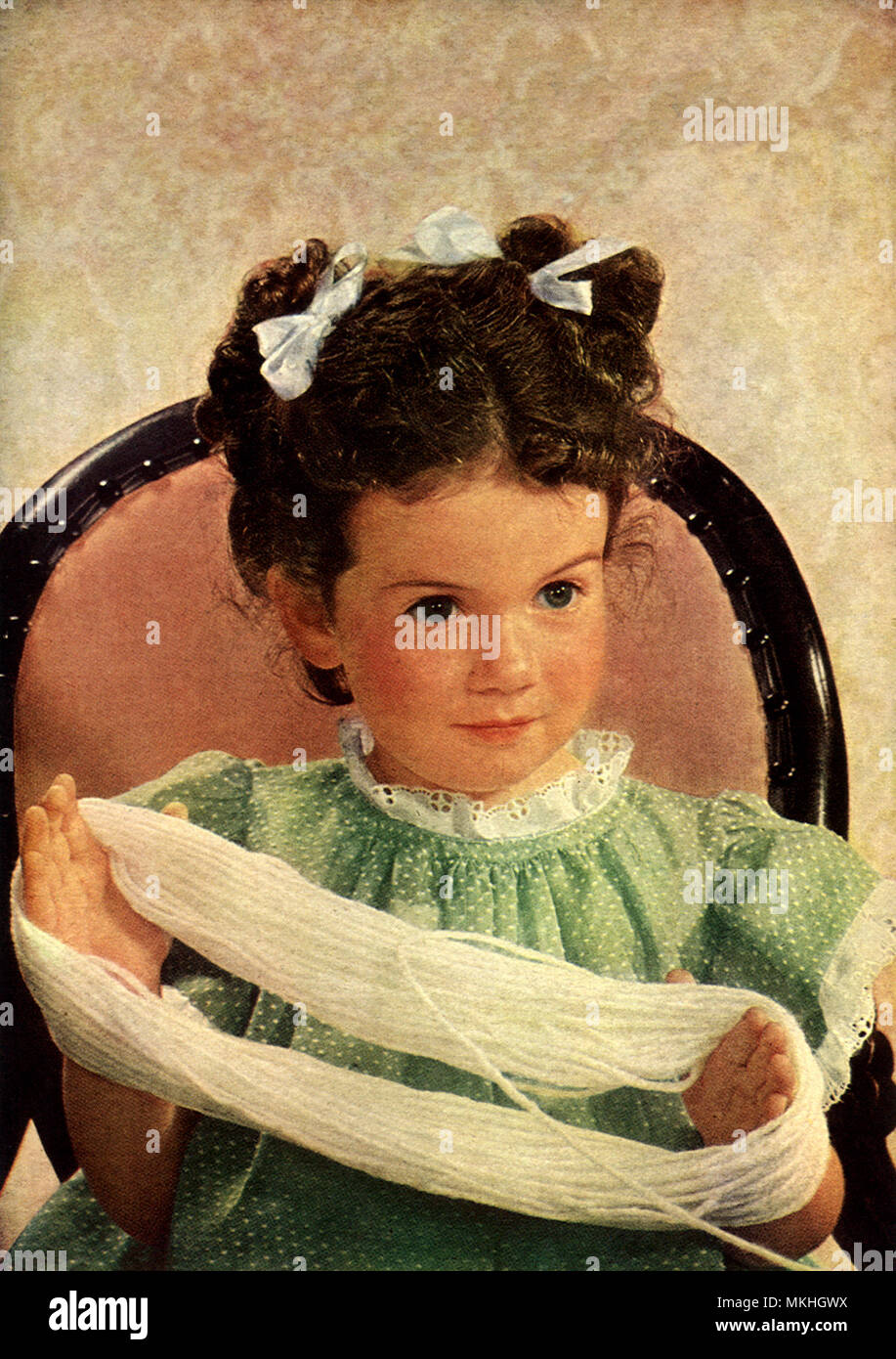 White loop hi-res stock photography and images - Alamy