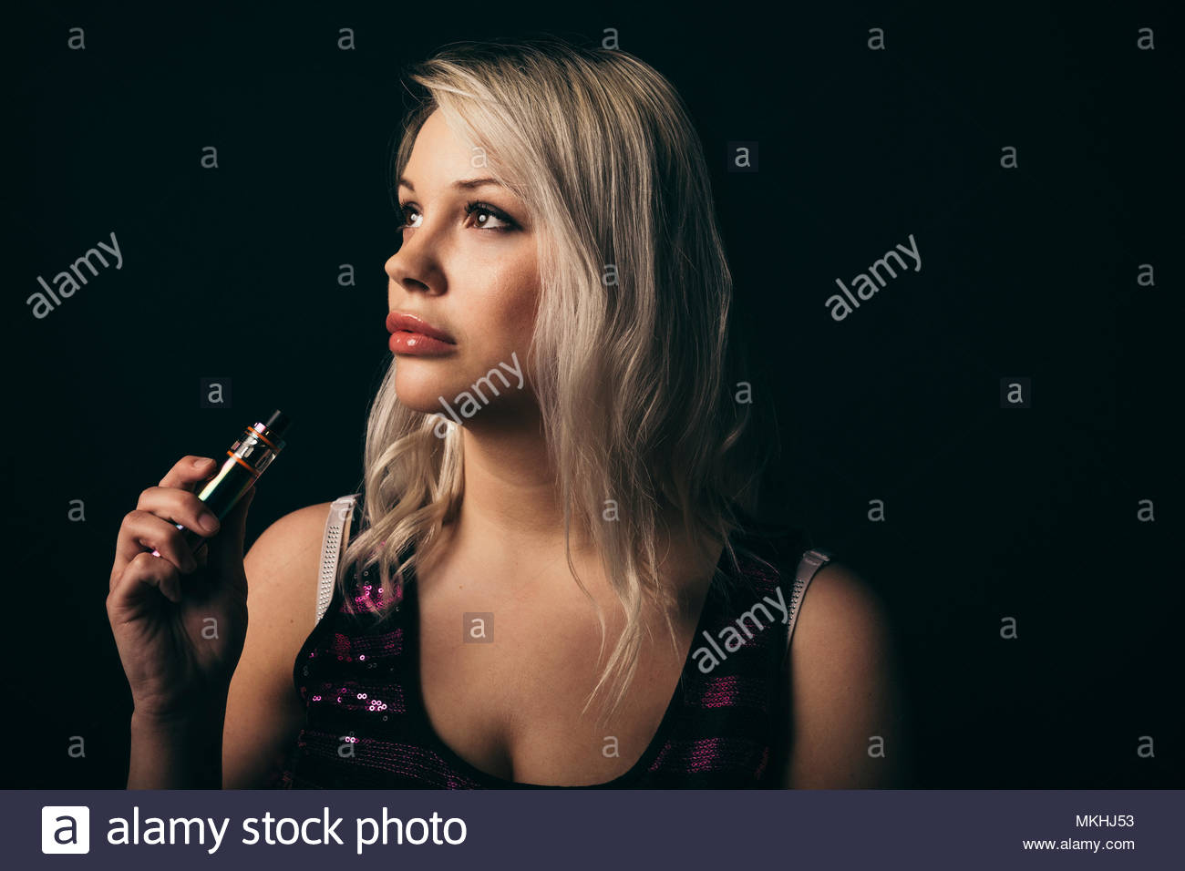 Vape Pen Stock Photos & Vape Pen Stock Images - Alamy