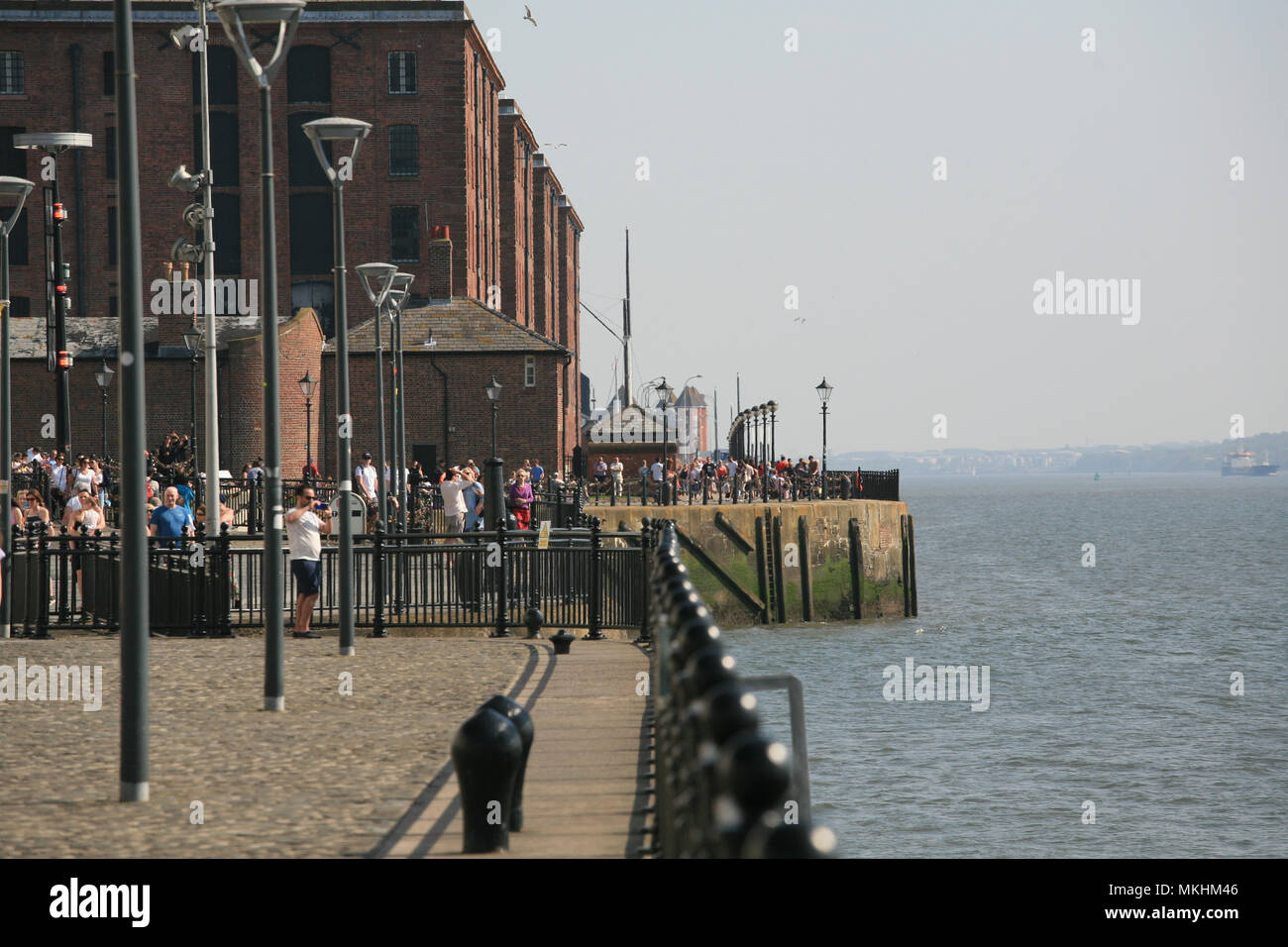 Liverpool revellers hi-res stock photography and images - Alamy