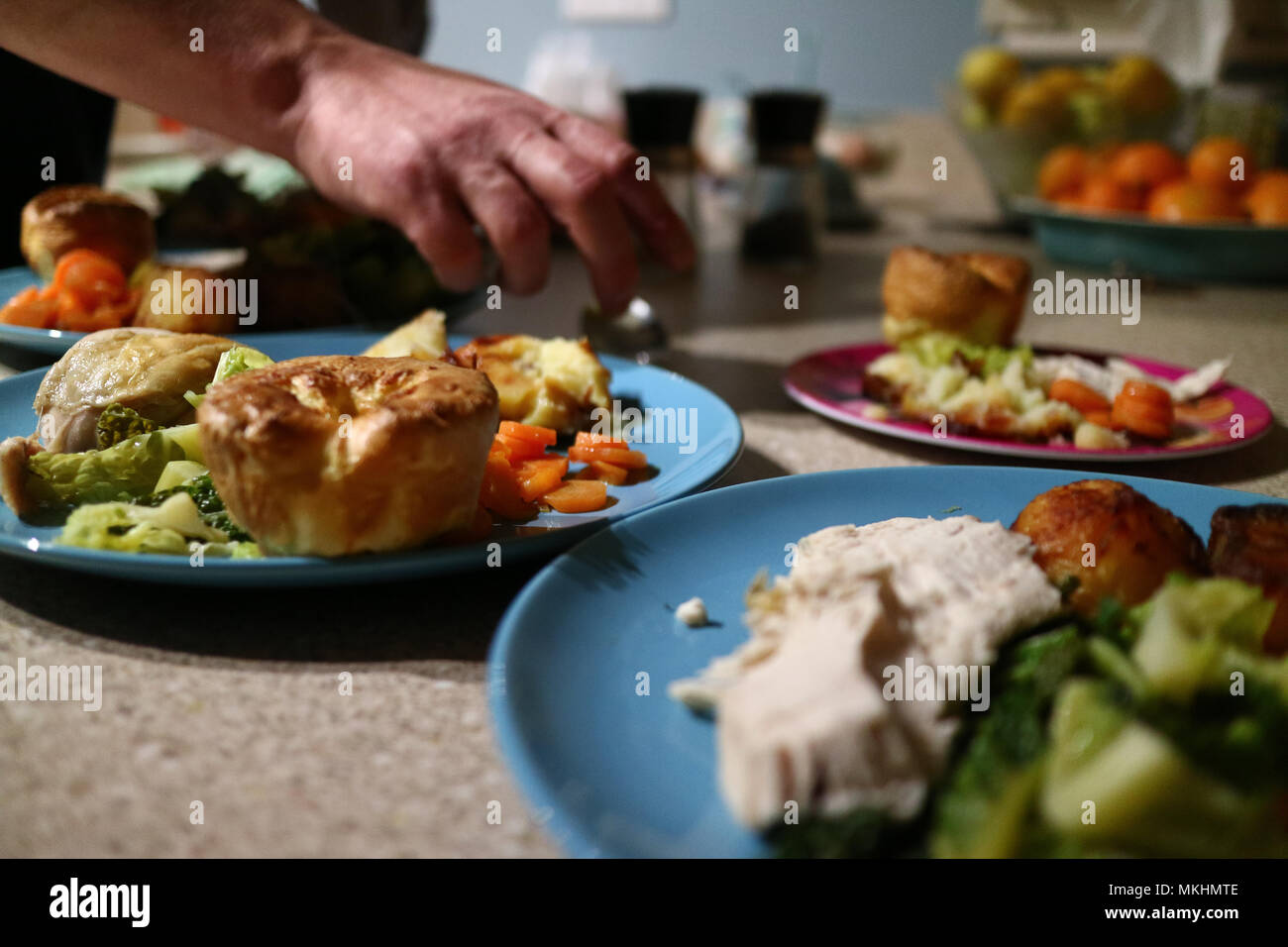 Roast dinners hi-res stock photography and images - Alamy