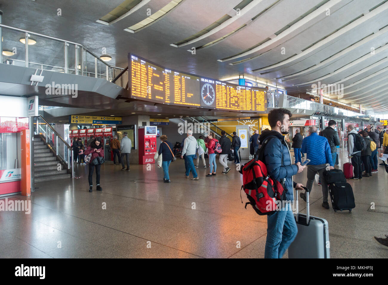 Rome Termini station Stock Photo - Alamy