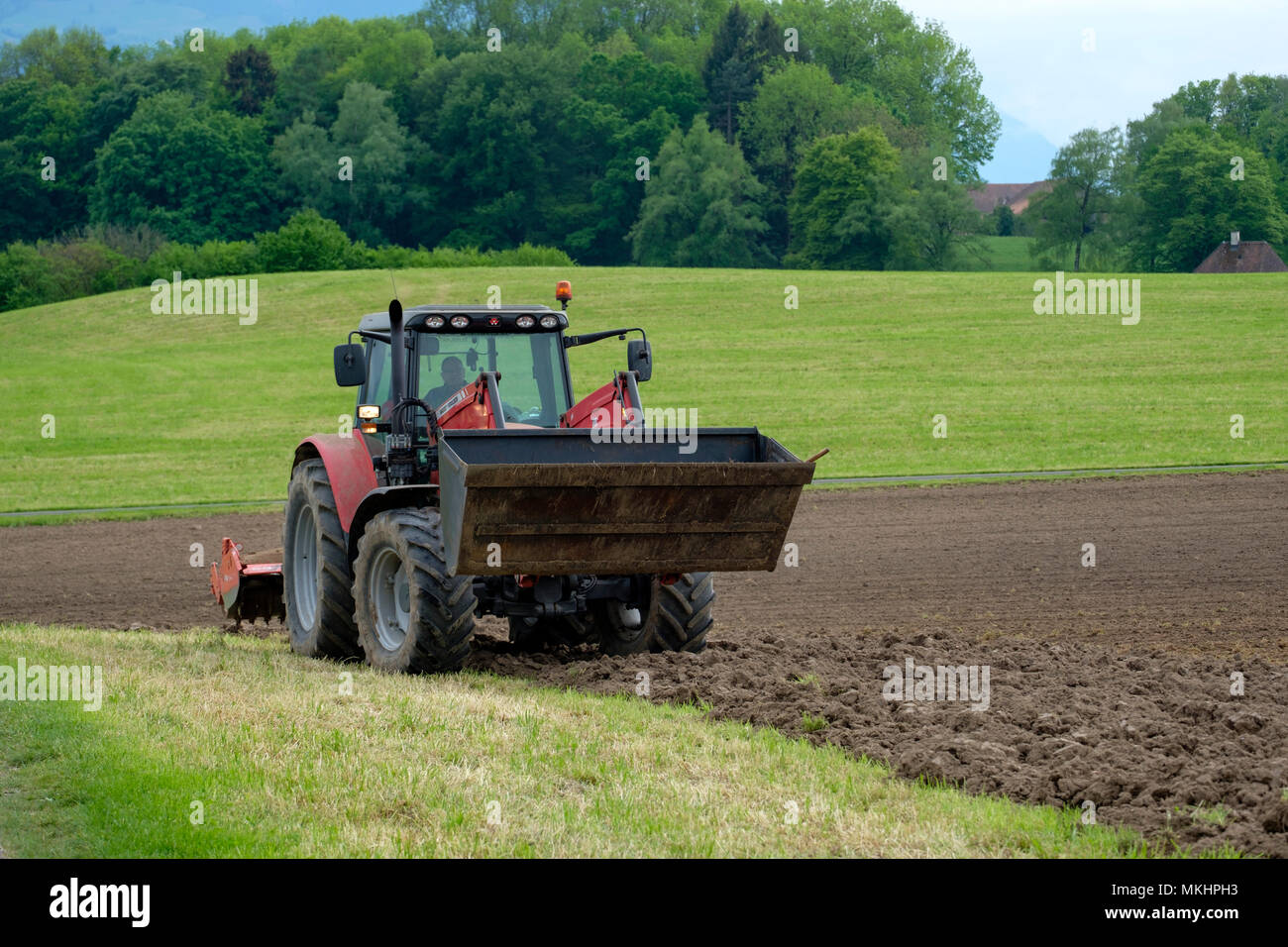 Farmer plowing usa hi-res stock photography and images - Alamy