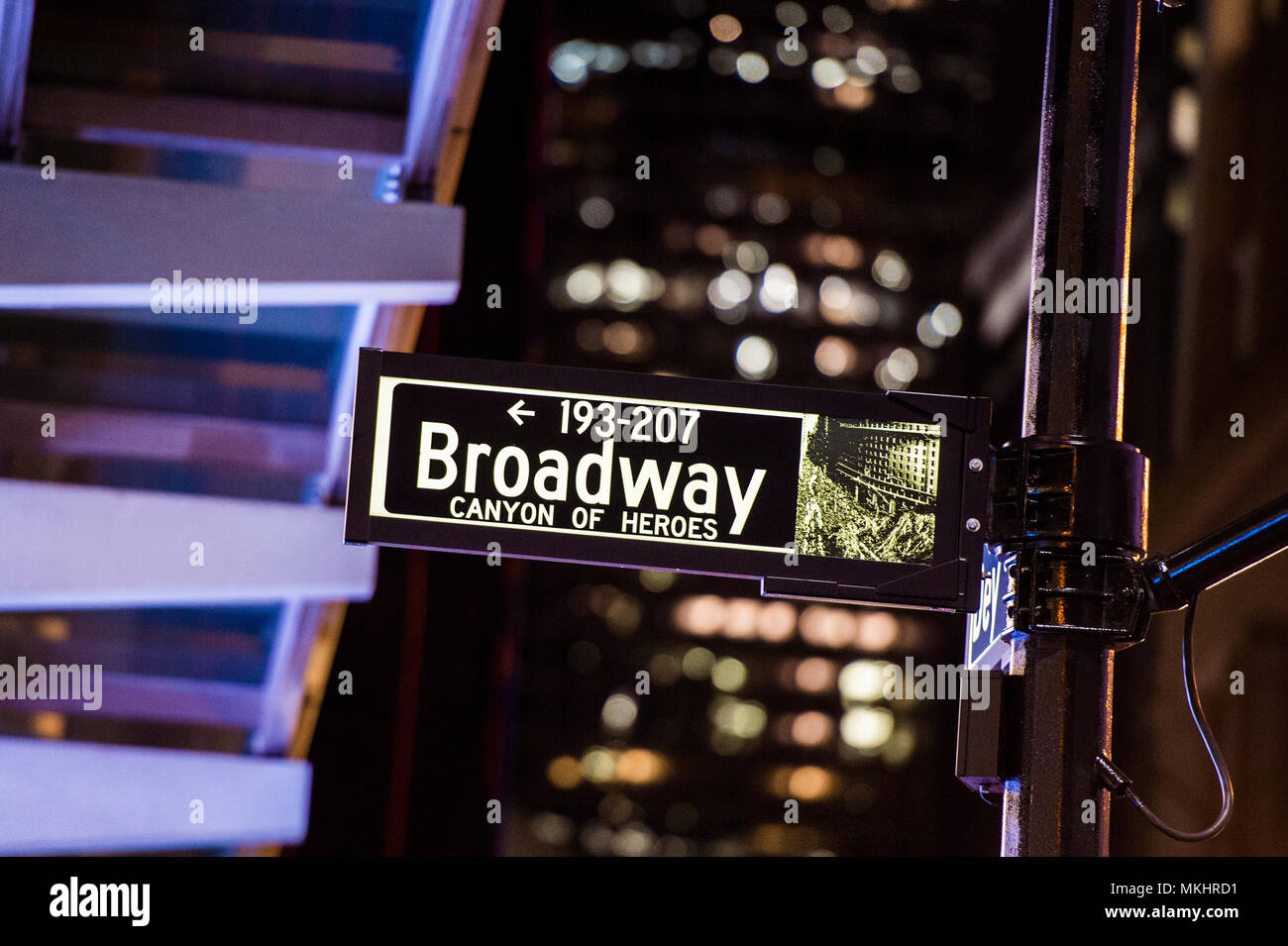 Illuminated theatre signs hi-res stock photography and images - Alamy