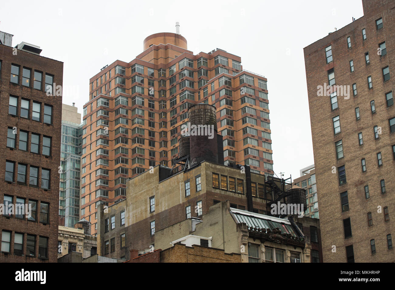Rooftop water tank on top hi-res stock photography and images - Alamy