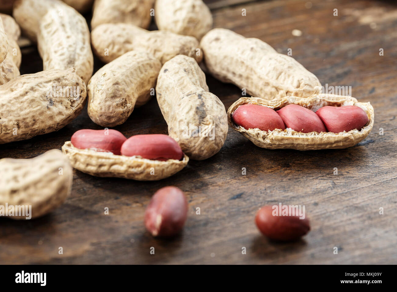 Peanuts scattered hi-res stock photography and images - Alamy