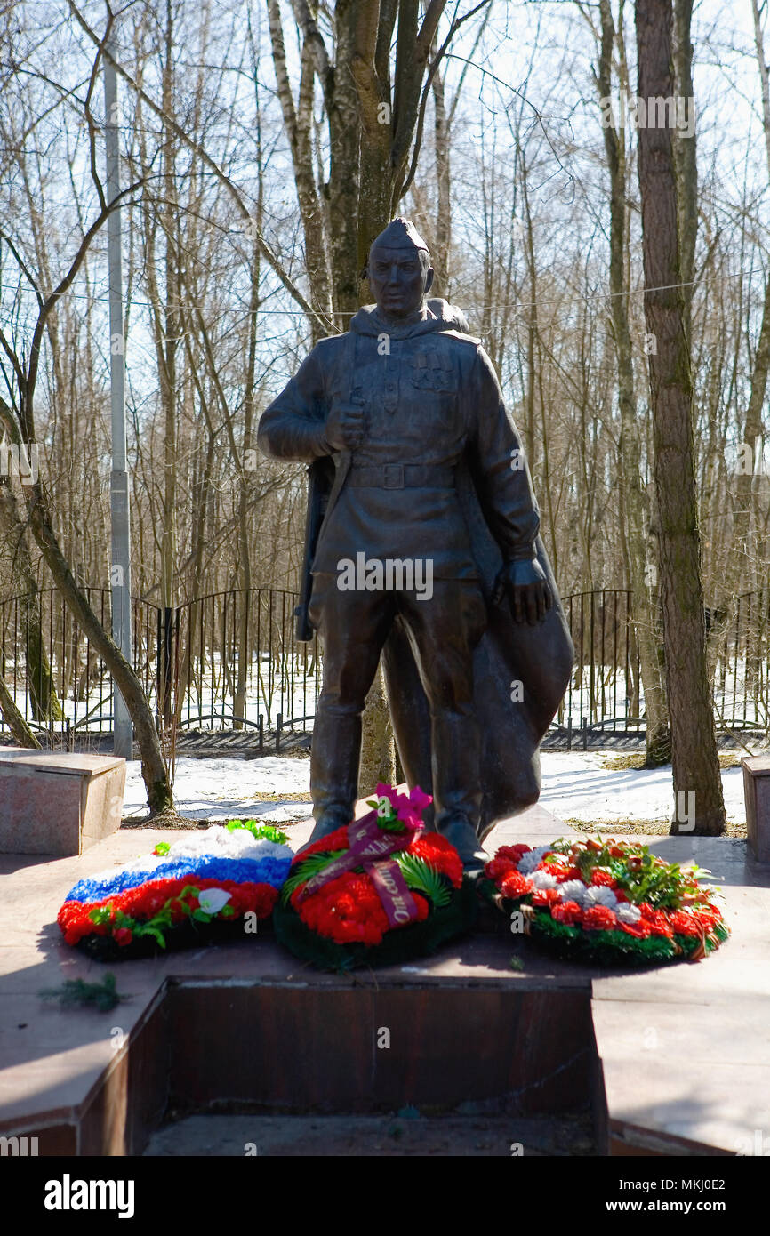 Soviet liberator soldier monument in hi-res stock photography and ...