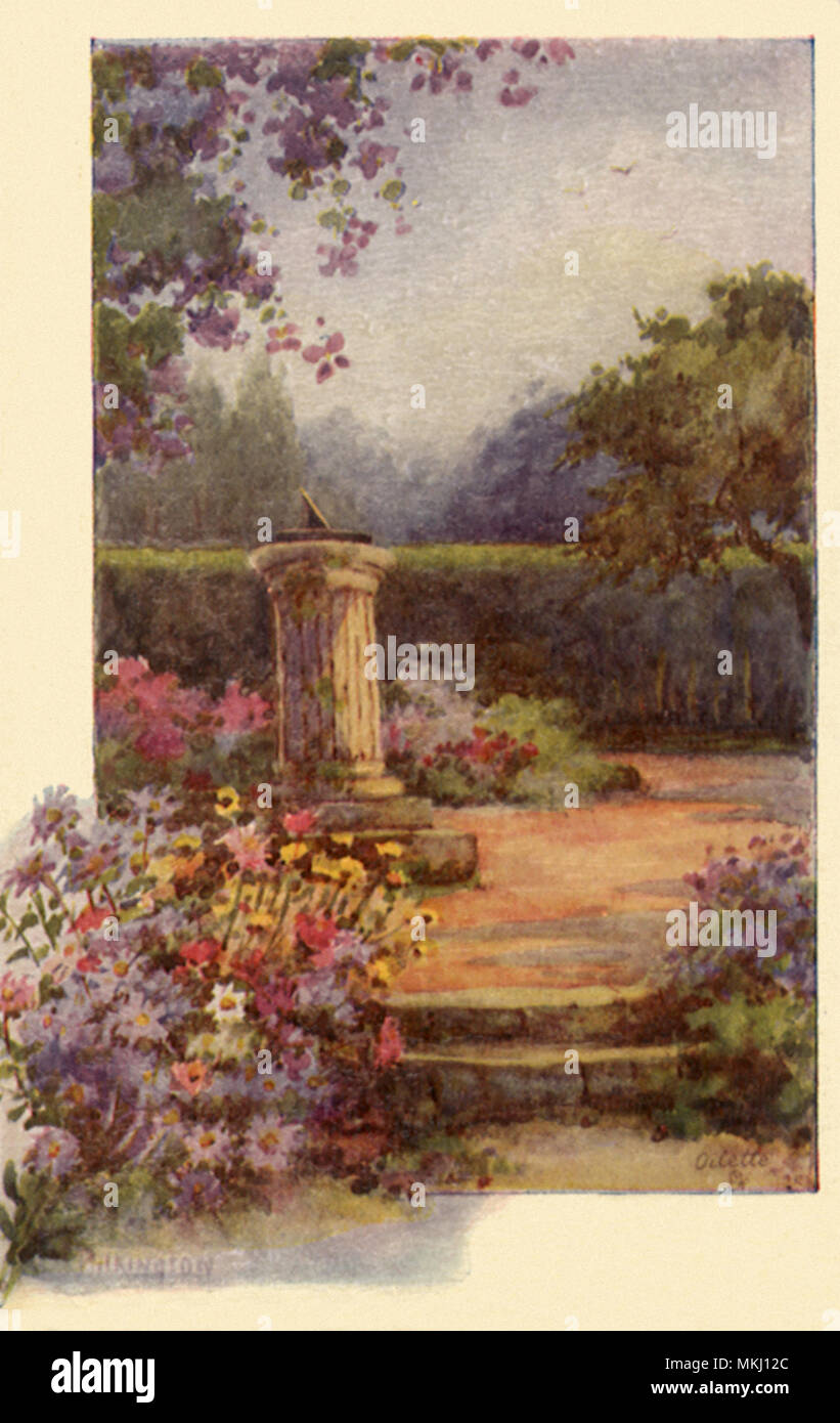 Short column hi-res stock photography and images - Alamy