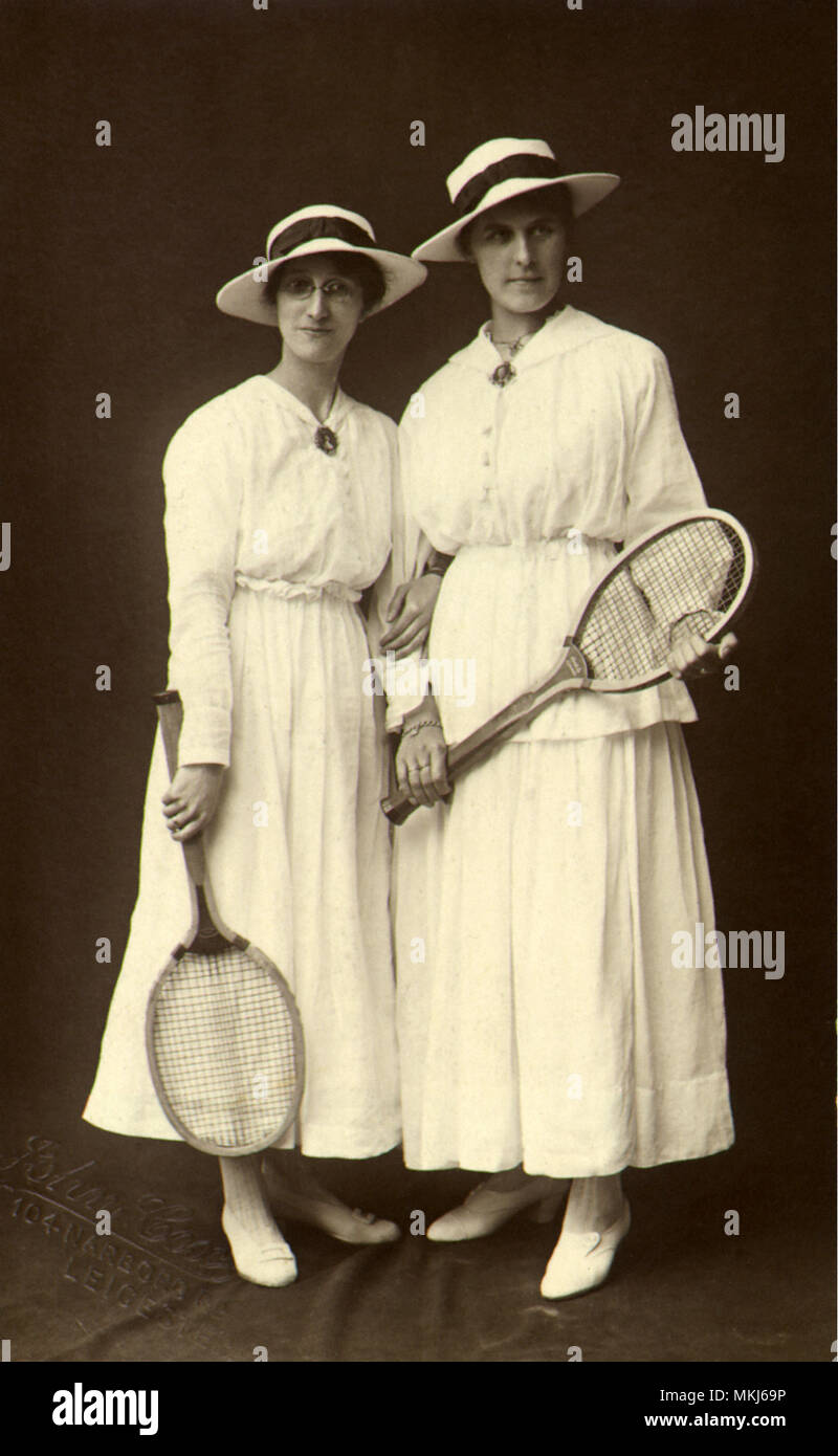 Vintage tennis players hi-res stock photography and images - Alamy