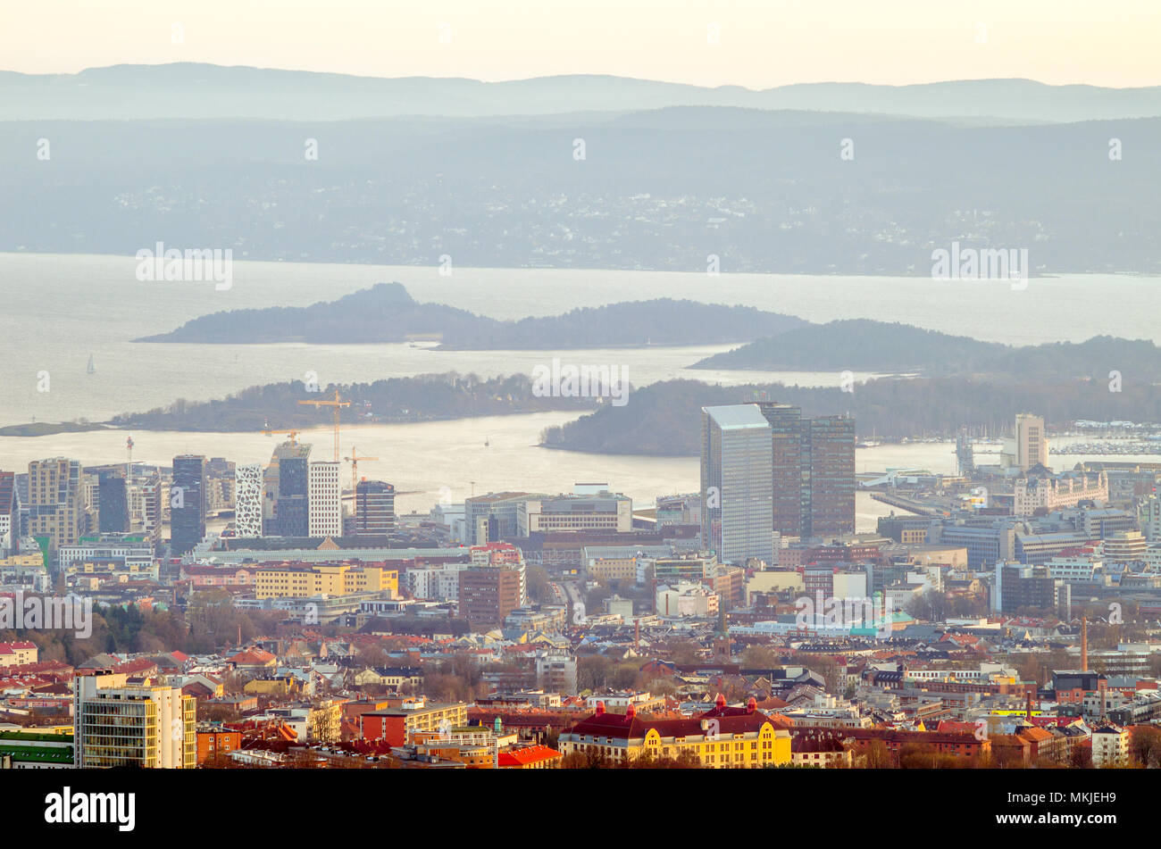 Oslo centrum hi-res stock photography and images - Alamy