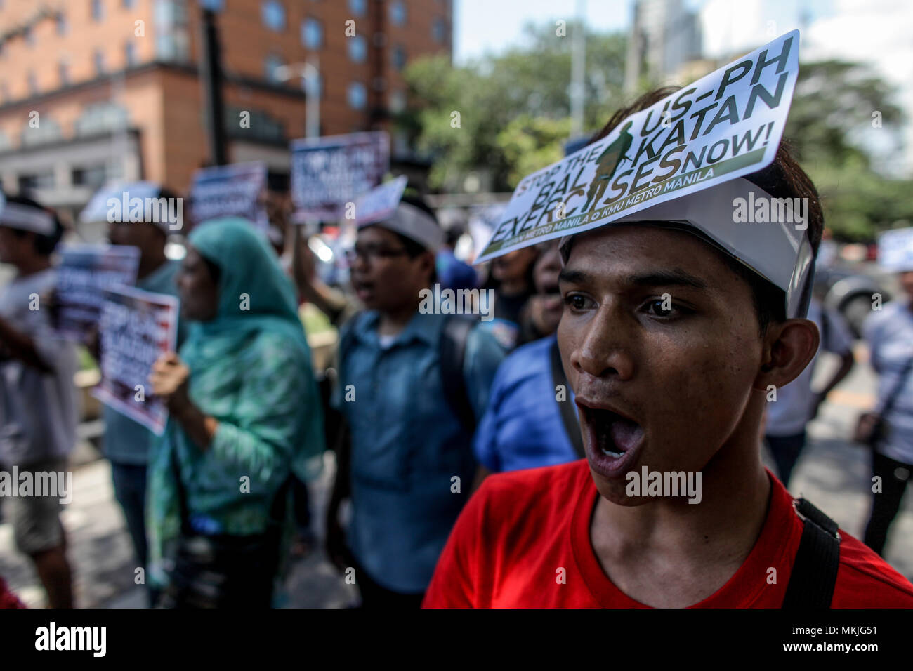 Manila, Philippines. 8th May, 2018. Filipino activists protest against ...