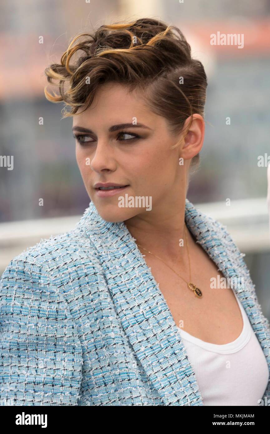 Cannes France 08th May 2018 Kristen Stewart Poses At The Jury
