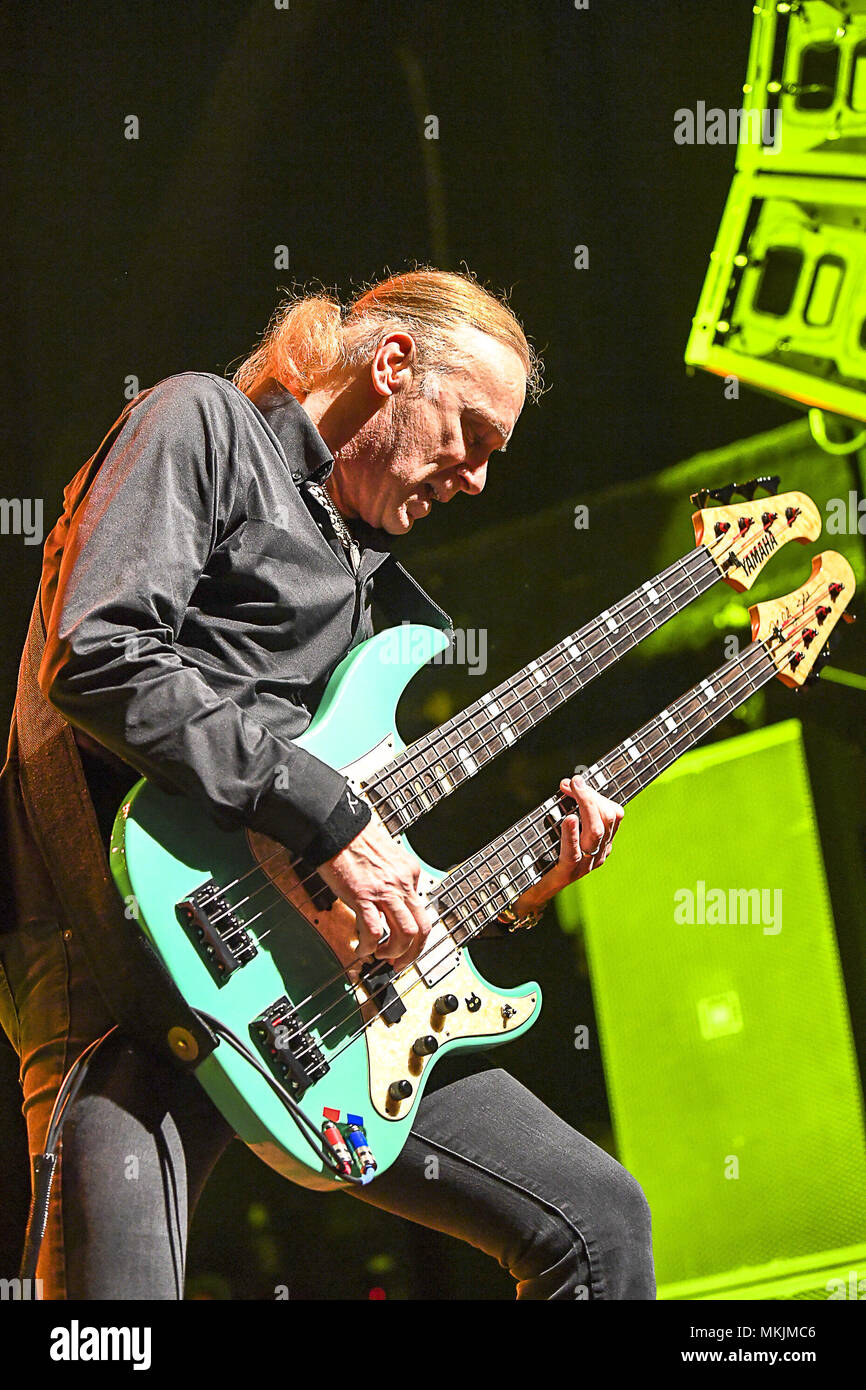 Ron portnoy hi-res stock photography and images - Alamy