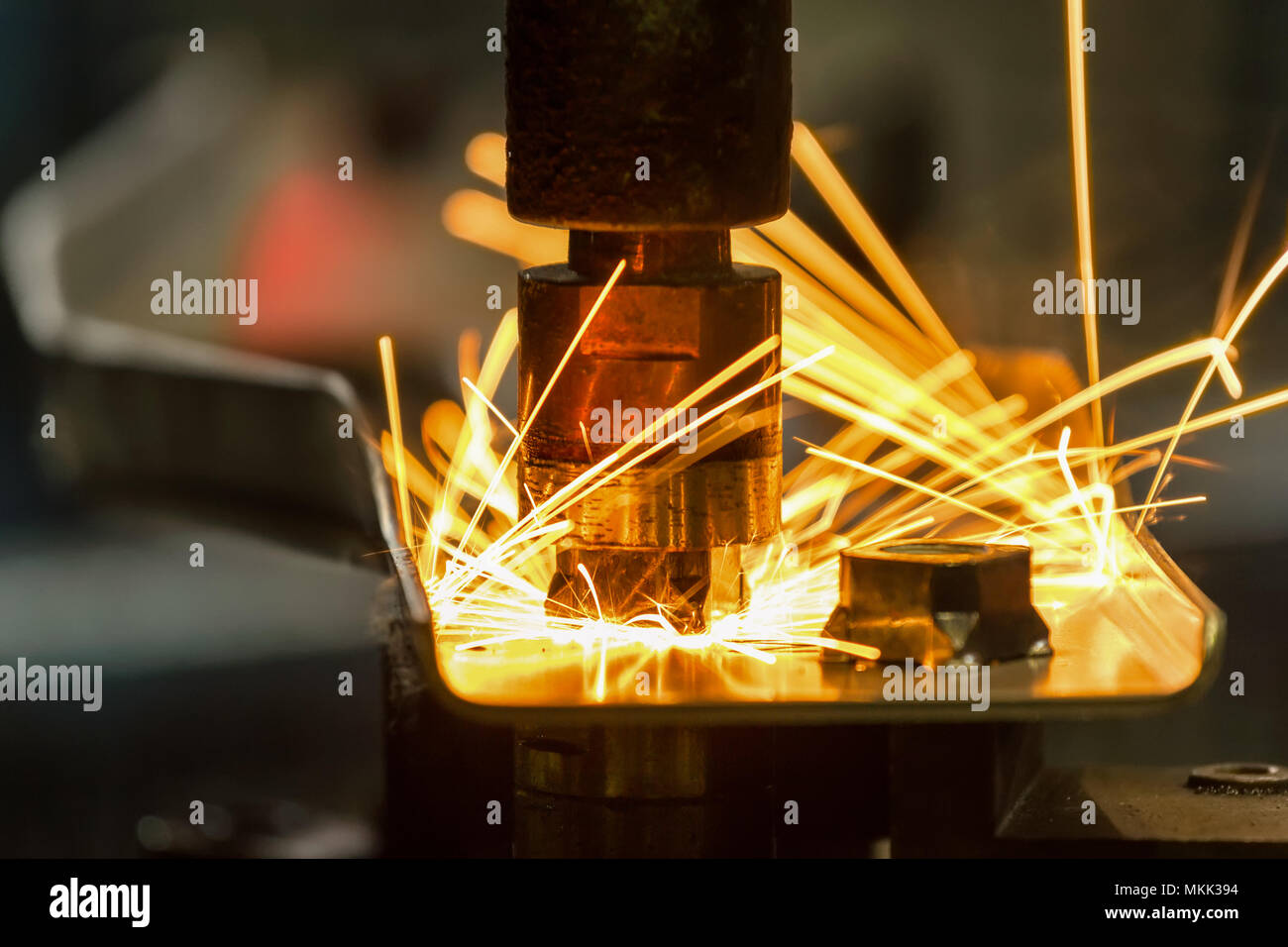 Spot welding hi-res stock photography and images - Alamy