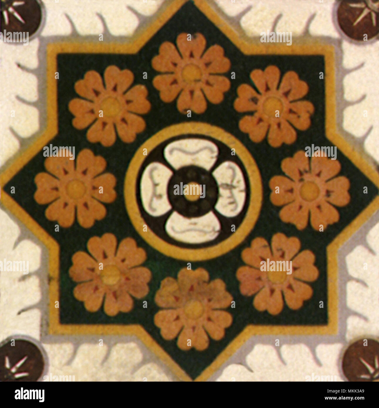 Floral Tile Design Stock Photo - Alamy