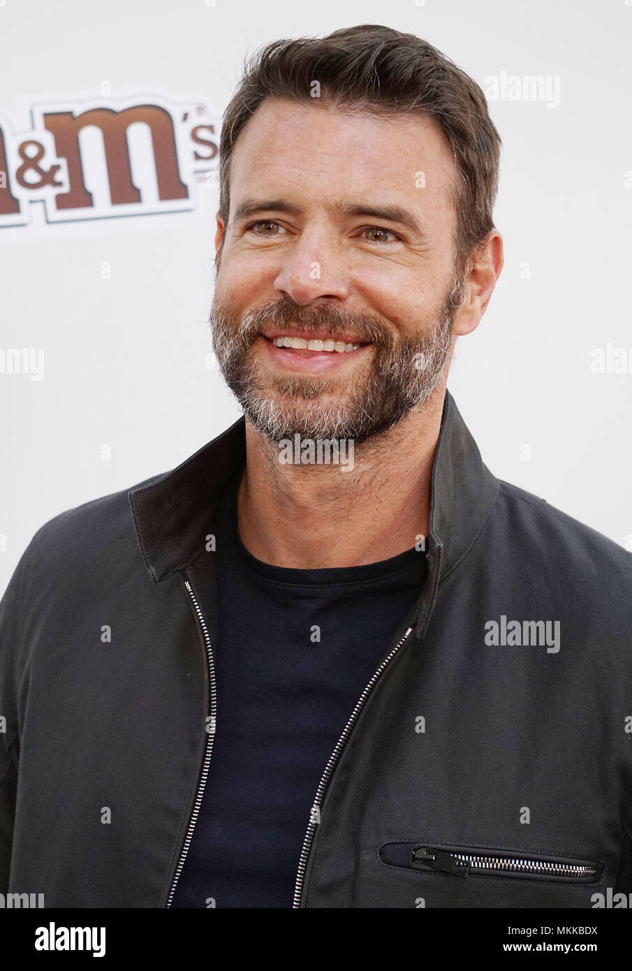 Scott Foley 052 at The Red Nose Day Special on NBC at Alfred Hitchcock ...