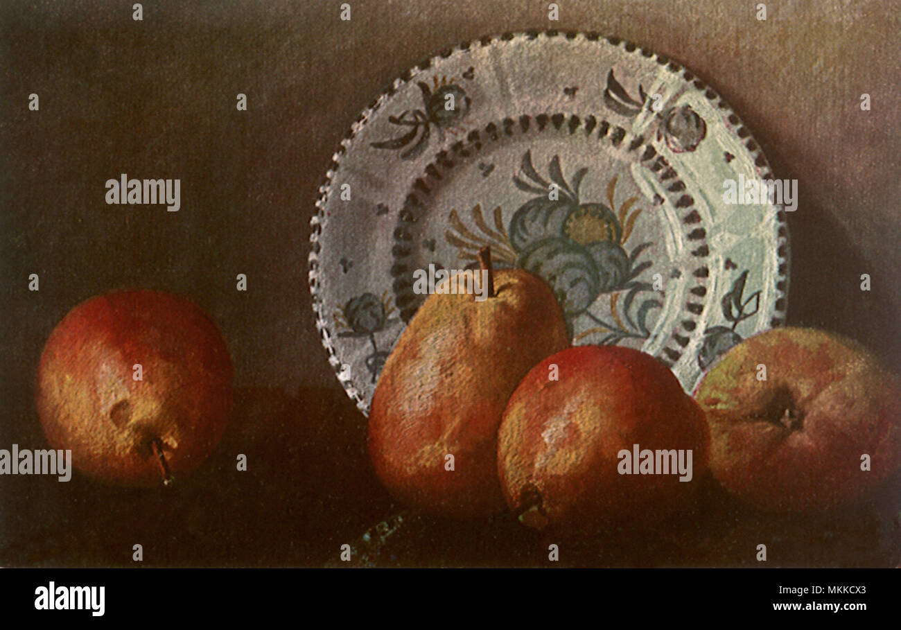 Standing plate hi-res stock photography and images - Alamy