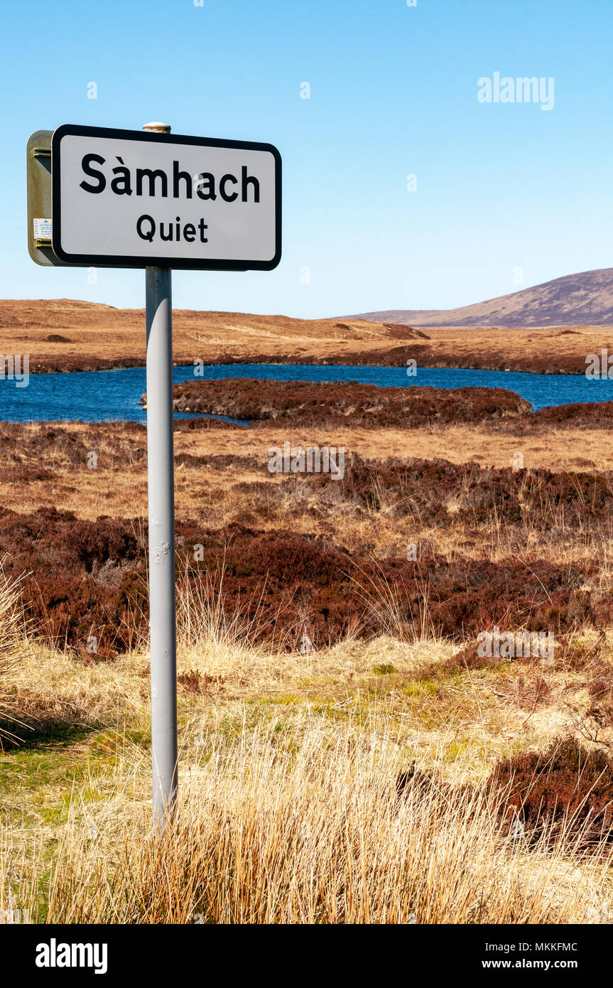 Scots gaelic road sign hi-res stock photography and images - Alamy