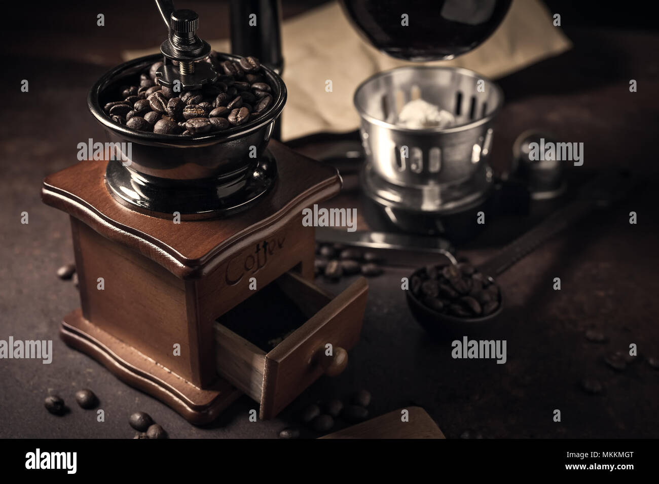 Siphon coffee japanese hi-res stock photography and images - Alamy