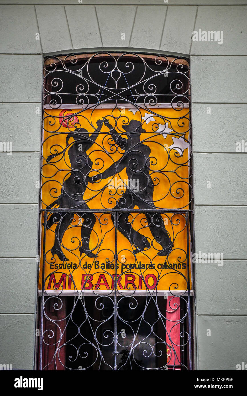 Cuban Couple Dance High Resolution Stock Photography and Images - Alamy