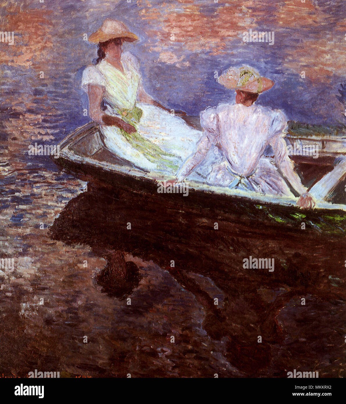 Two fine young women hi-res stock photography and images - Alamy