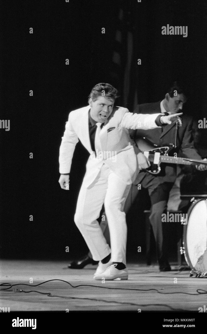 Cliff Richard Performing High Resolution Stock Photography and Images ...