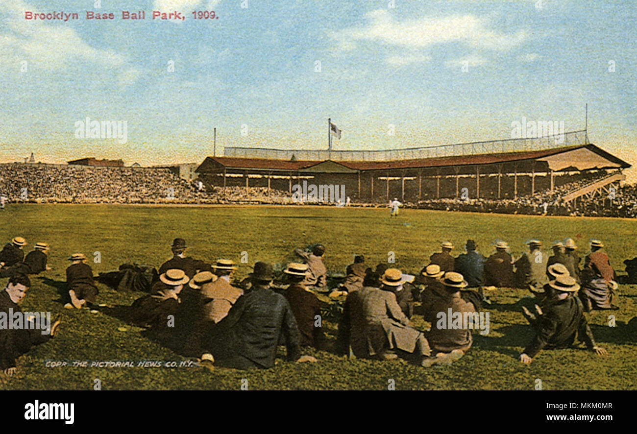 Press Watching Baseball Stock Photo - Alamy
