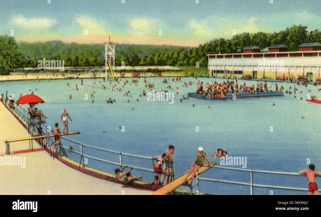 Vintage swimming pool hi-res stock photography and images - Alamy