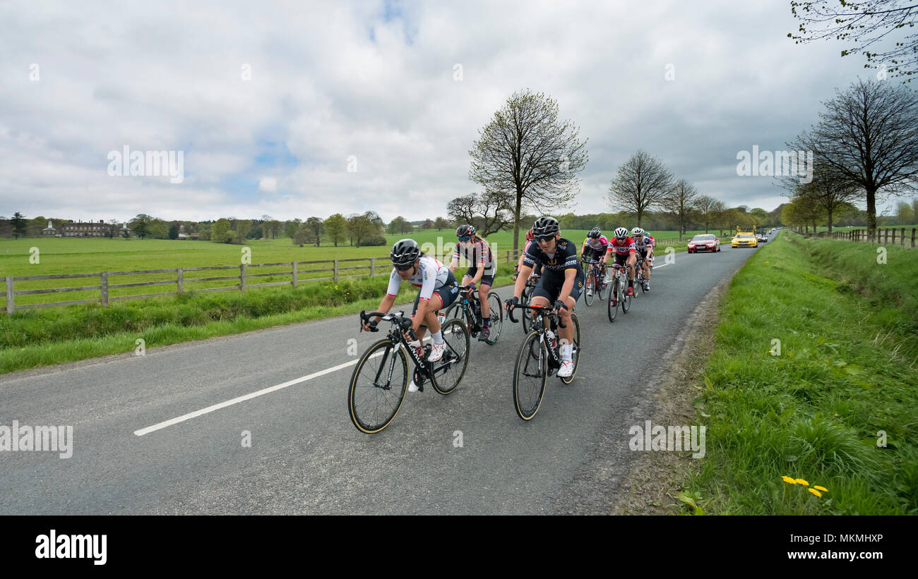 Professional women cyclists hi-res stock photography and images - Alamy