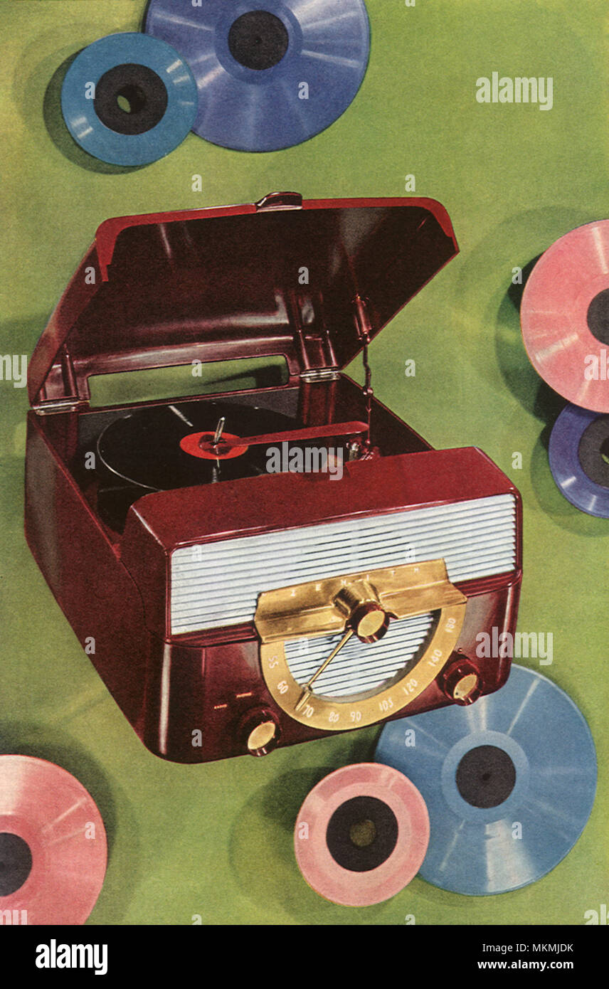 Portable phonograph hi-res stock photography and images - Alamy