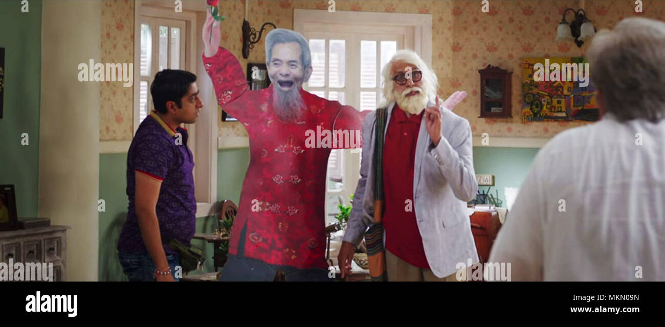 102 NOT OUT, l-r: Jimit Trivedi, Amitabh Bachchan, 2018. © Sony ...