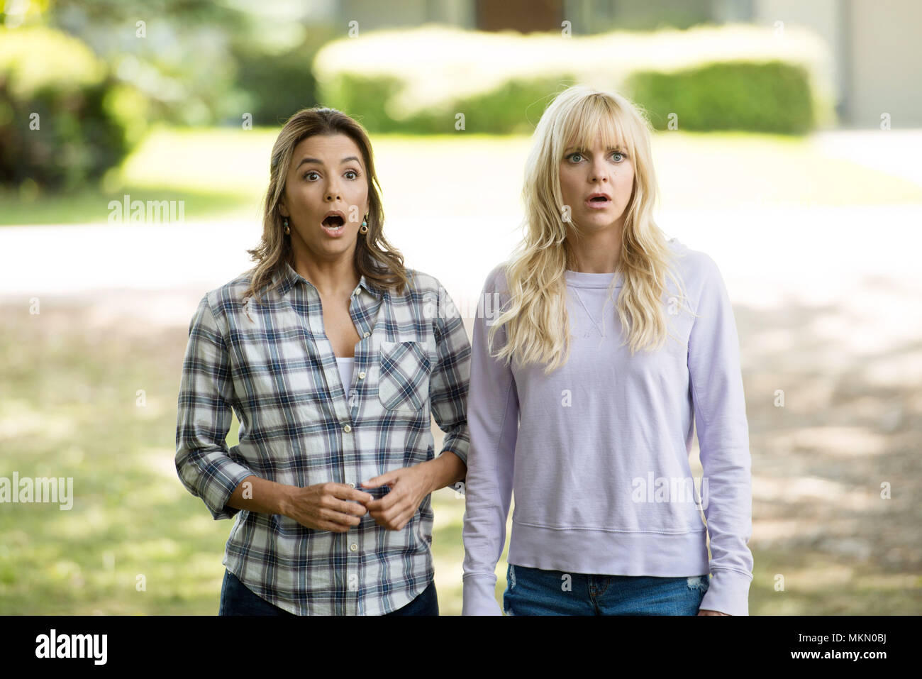 OVERBOARD, from left, Eva Longoria, Anna Faris, 2018. ph: Diyah Pera ...