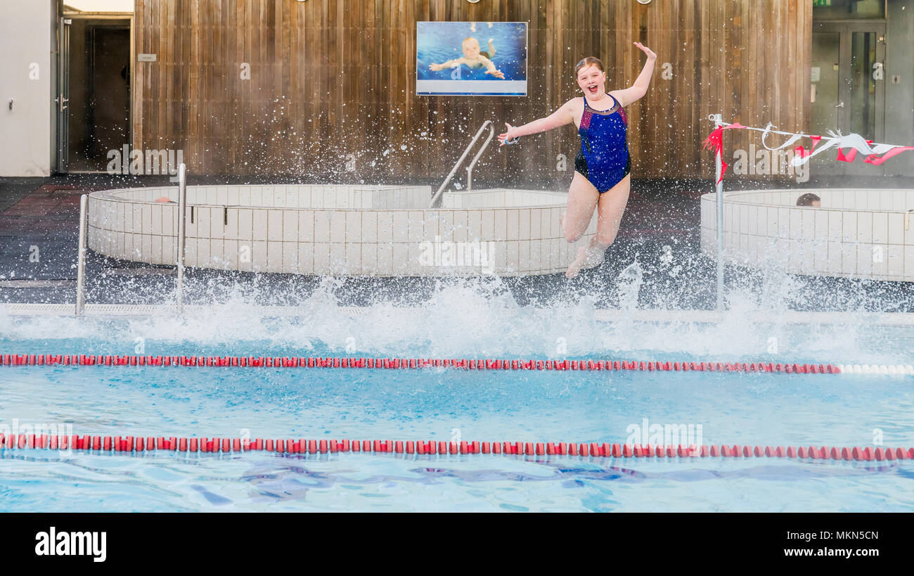 Neighborhood kids hi-res stock photography and images - Alamy