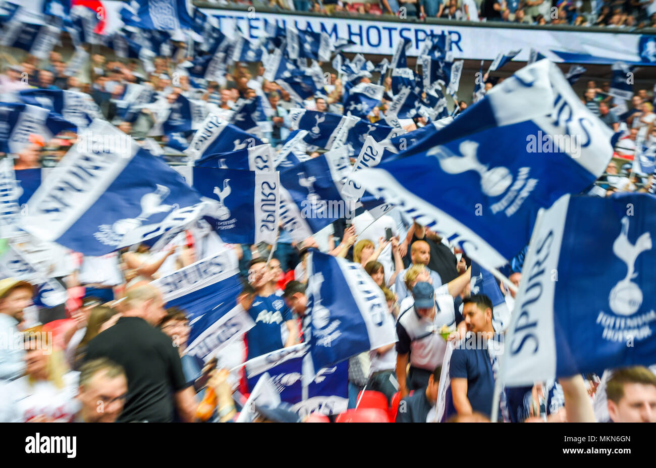 Tottenham hotspur fans flags hi-res stock photography and images - Alamy