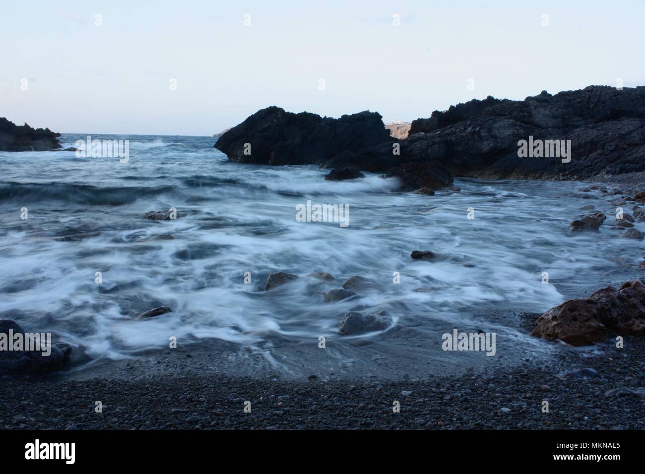 Tidal shoreline waves hi-res stock photography and images - Alamy