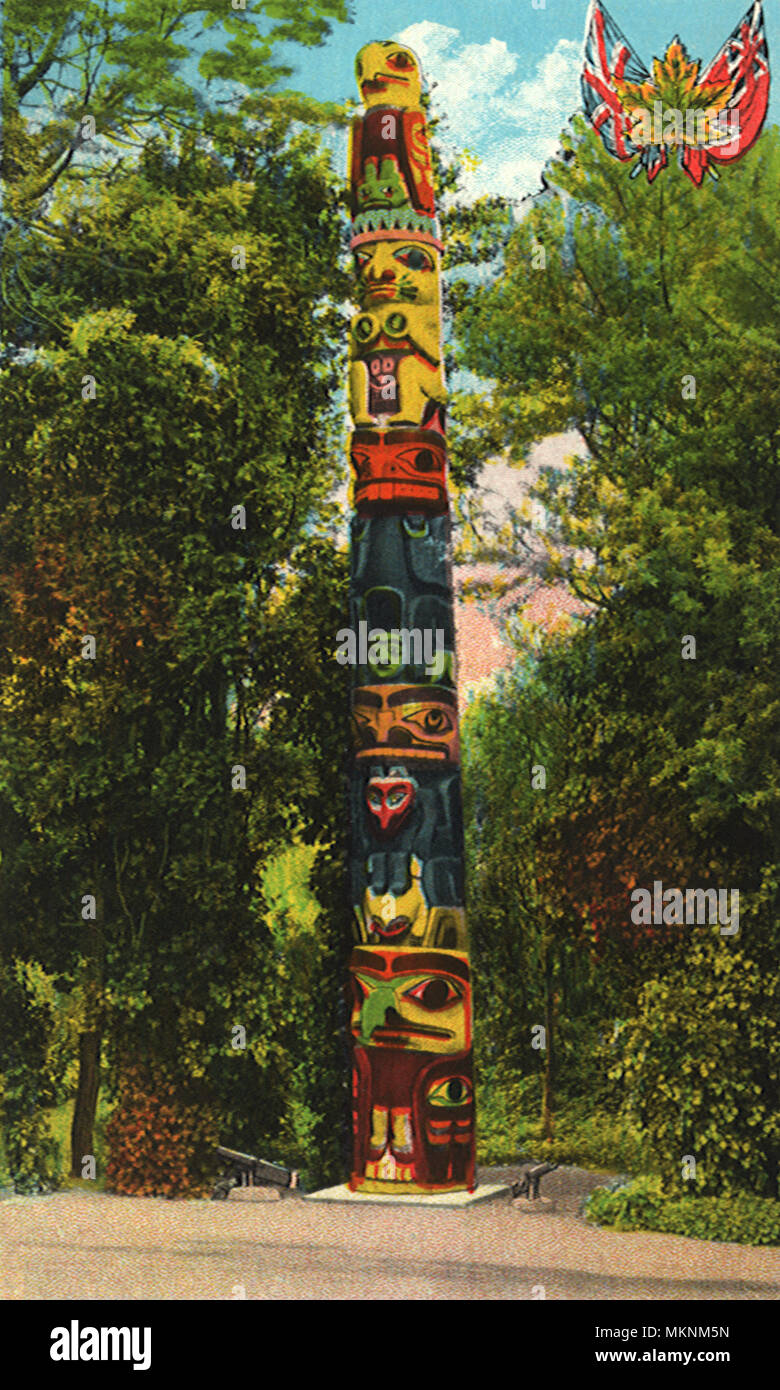 Large Totem Pole Stock Photo - Alamy