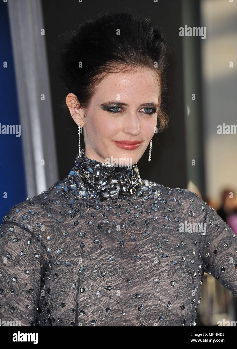 Eva Green at the Dark Shadows Premiere at the Chinese Theatre In Los ...