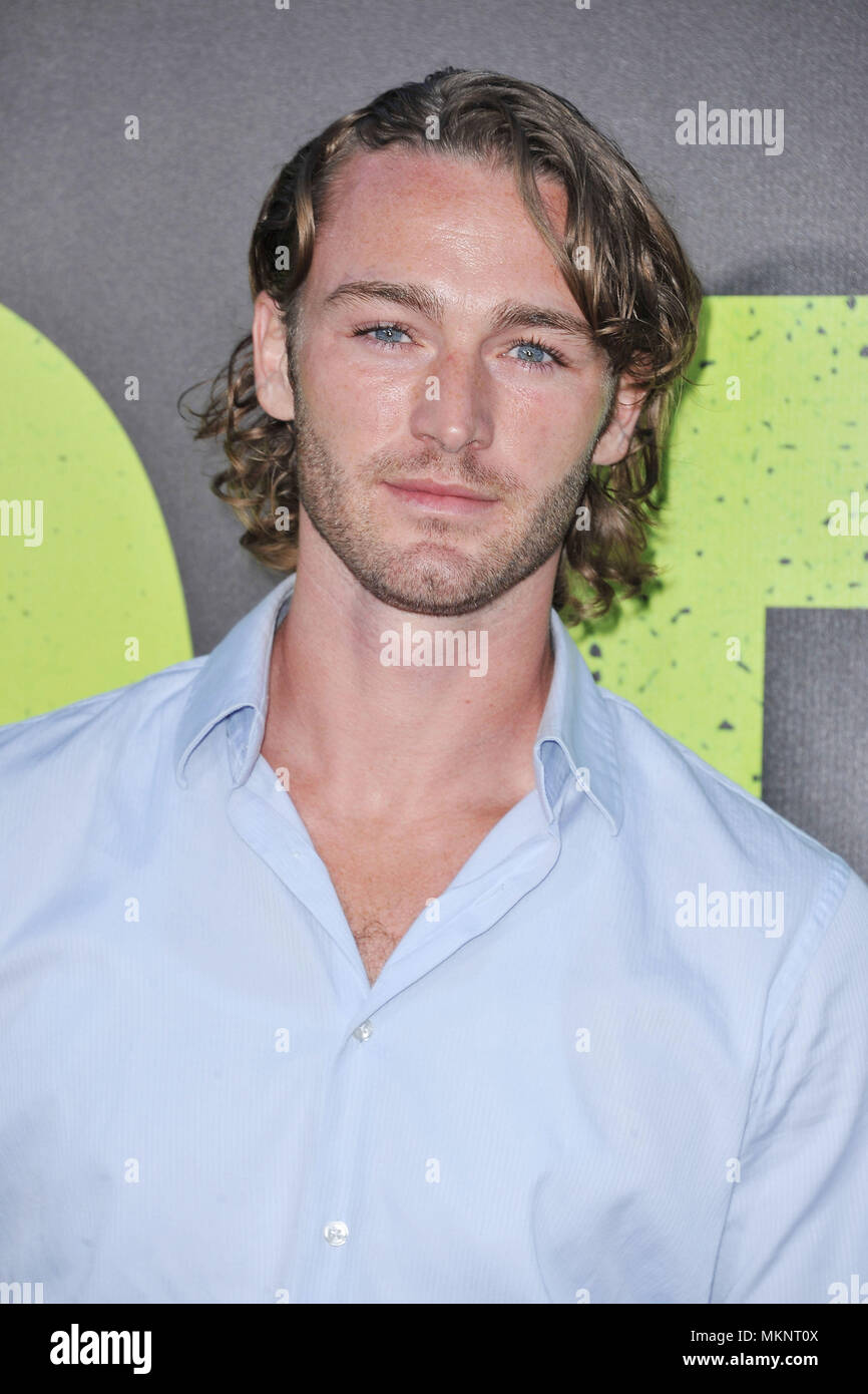 Jake McLaughlin at Savages Premiere at the Westwood Village Theatre In ...
