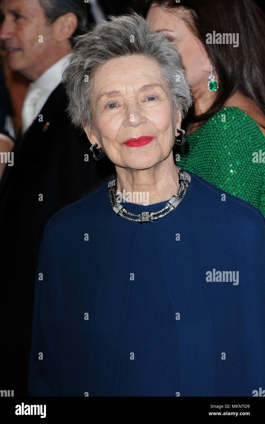 Emmanuelle Riva 109 arriving at the 85th Academy Awards 2013 - Oscars ...