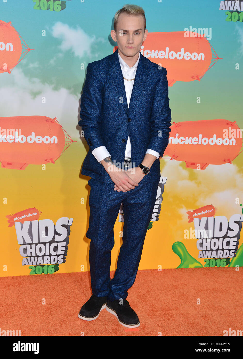 Bart Boonstra arriving Nickelodeon's 2016 KidsÕ Choice Awards at the ...
