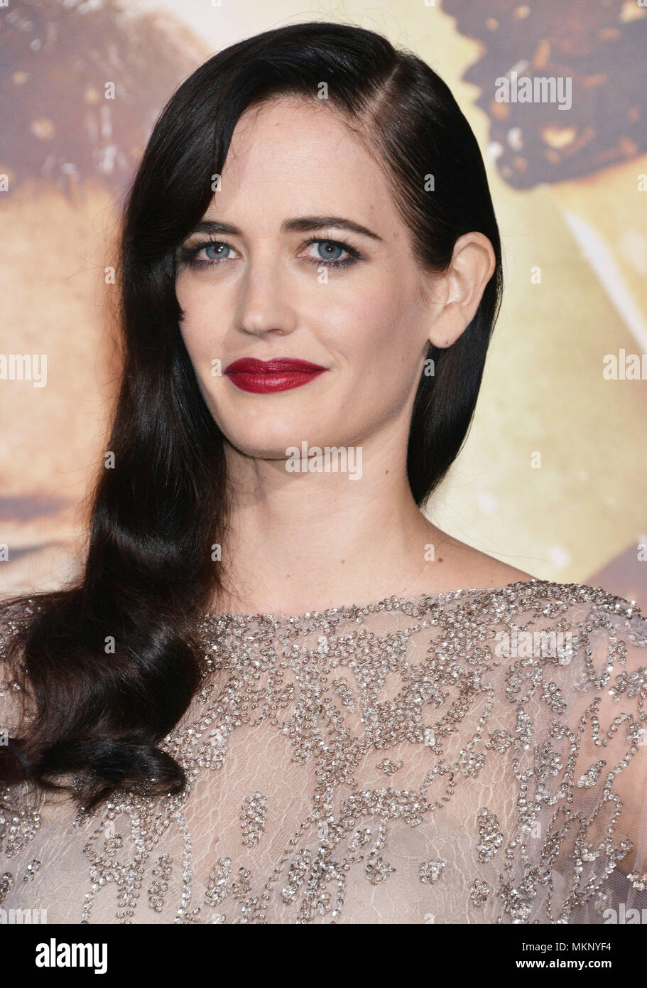 Eva Green arriving at the 300 Rise Of an Empire Premiere at the Chinese ...
