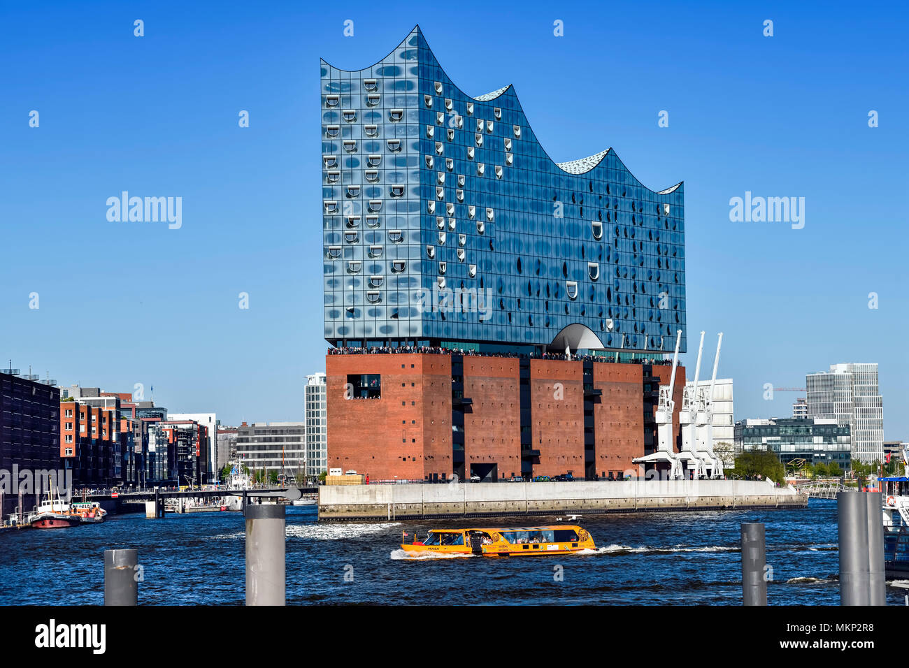 Elbe philharmonic hall hi-res stock photography and images - Alamy