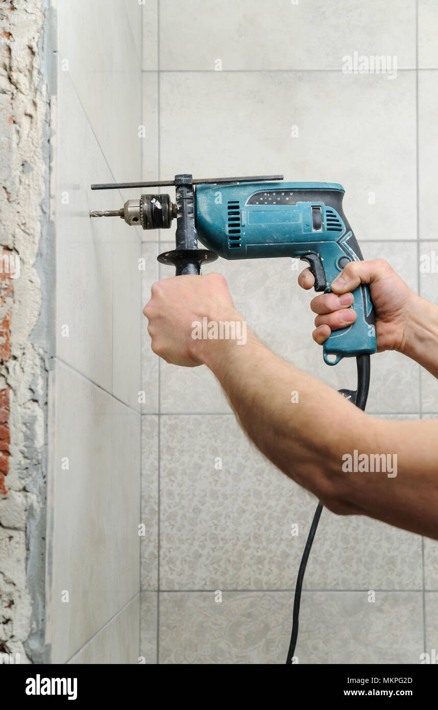 Drill wall pipe hi-res stock photography and images - Alamy