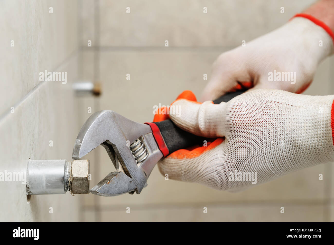 Wrench unscrew hi-res stock photography and images - Alamy