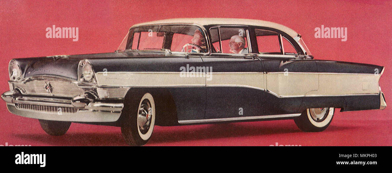 1954 Packard Clipper Custom 4-door Stock Photo - Alamy