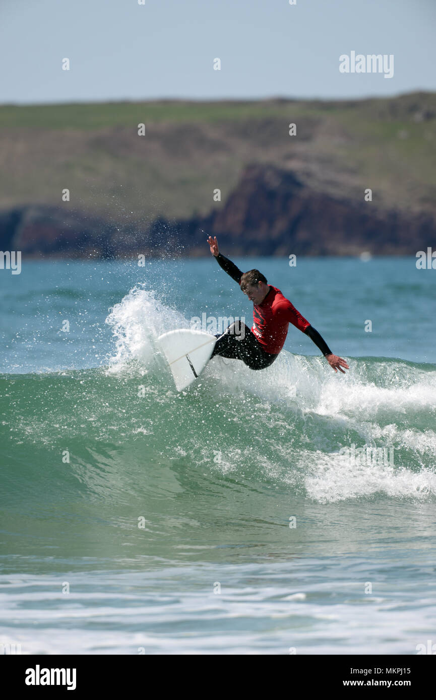Welsh surfers hi-res stock photography and images - Alamy
