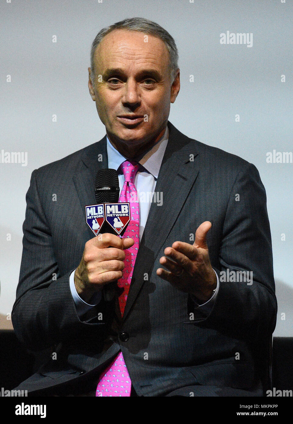 Mlb commissioner hi-res stock photography and images - Alamy