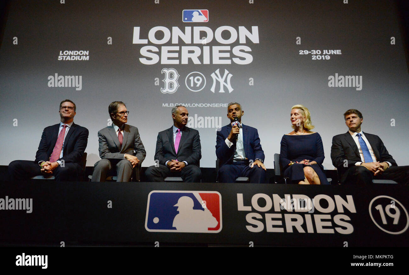 (Left to right) Chief of Business Affairs for the MLBPA Tim Slavin ...