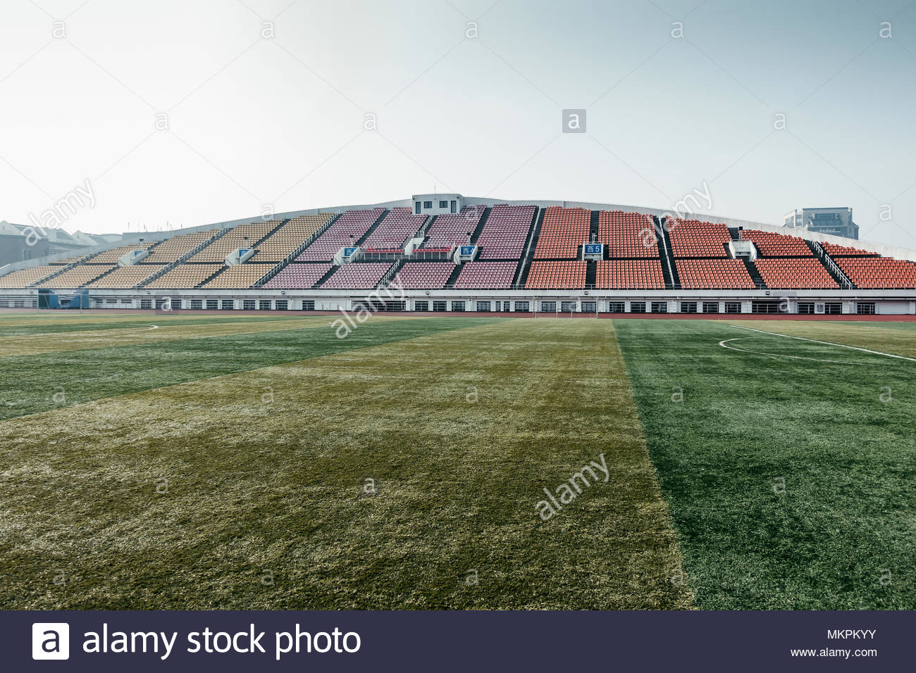 Grass Runway Stock Photos & Grass Runway Stock Images - Alamy